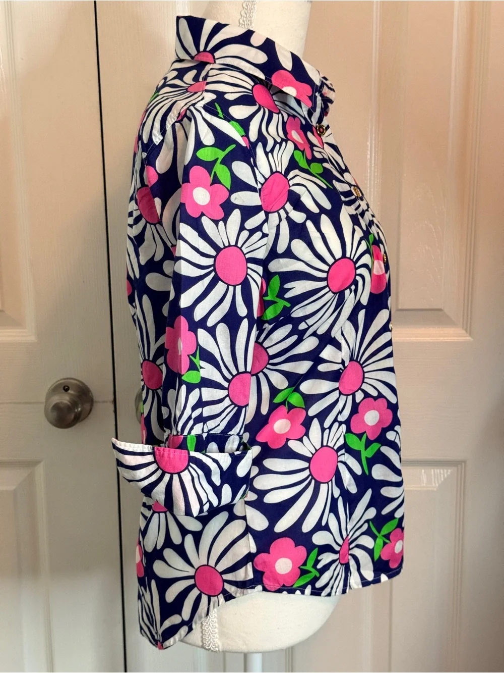 Lilly Pulitzer | Tops | Lilly Pulitzer Daisy Floral Button Down Blouse ...